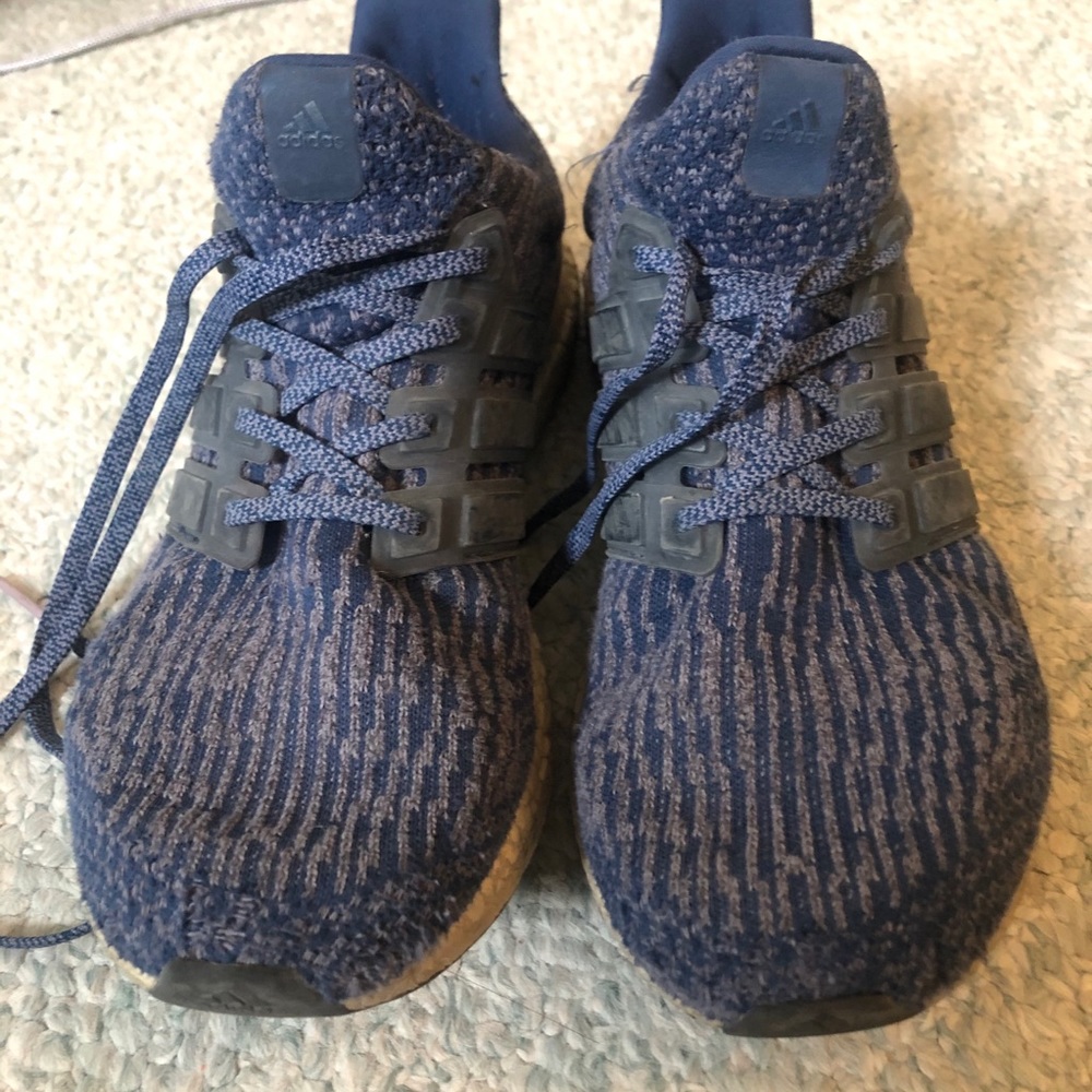 Navy Adidas Ultraboost Womens 8.5 - Gem